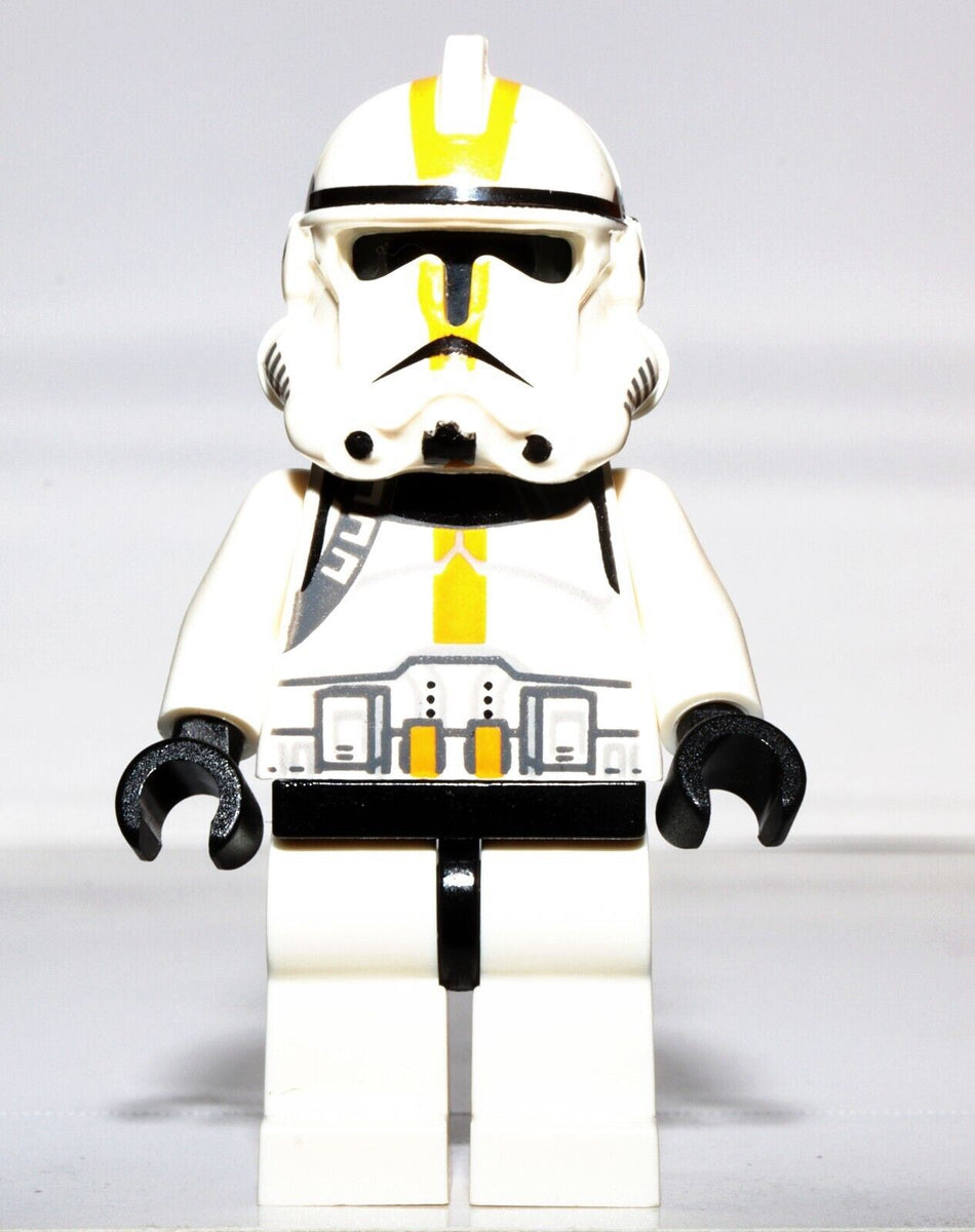 Lego Star Wars Clone Trooper Star Corps Minifig Yellow Stripe with Bla ...